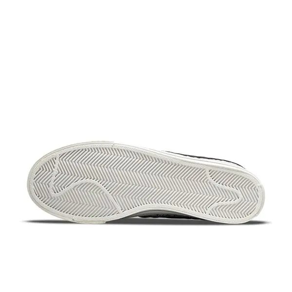 Nike Serena Williams Design Crew X Court Legacy Low Top Sneakers - White/black/pink