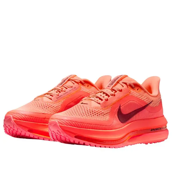 Nike Zoom Pegasus Premium Sneakers