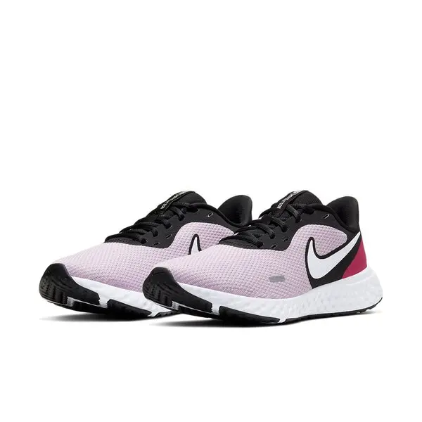 Nike Revolution Sneakers
