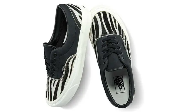 VANS Low Top Zebra Print Casual Skateboarding Sneakers - Black