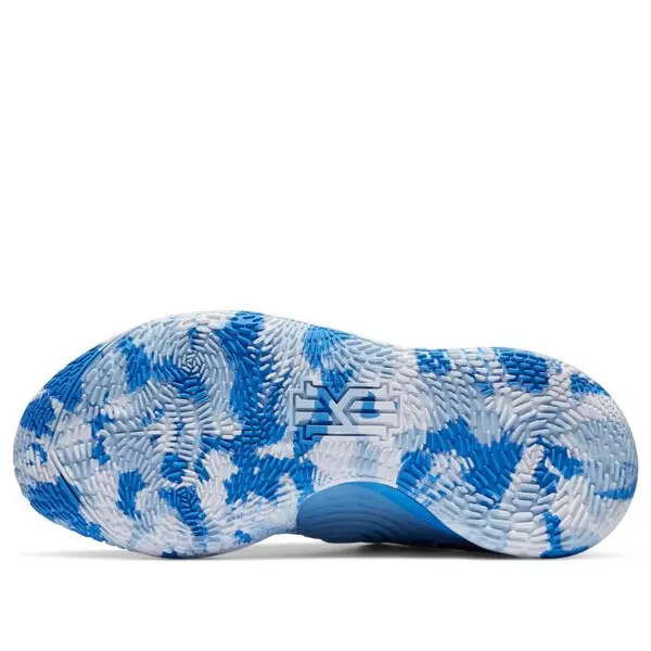 Nike Kyrie Low 3 Basketball Sneakers