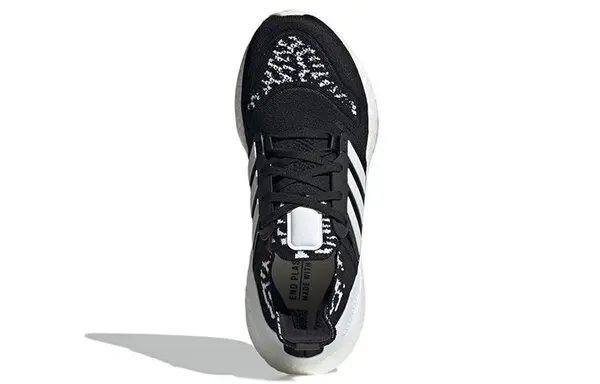Adidas Ultraboost 22 Sneakers