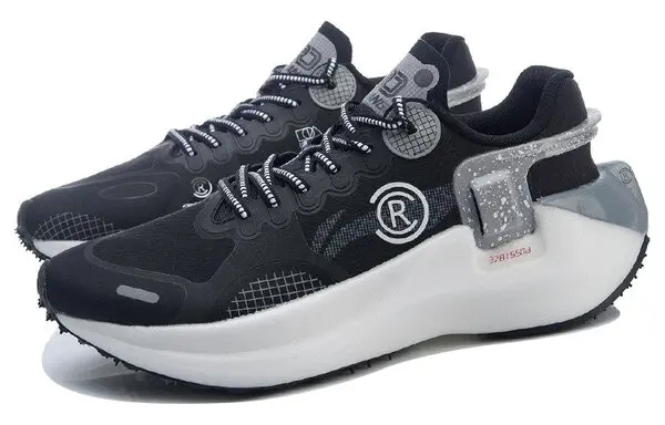 LI-NING Wind Ranger Essential Sneakers