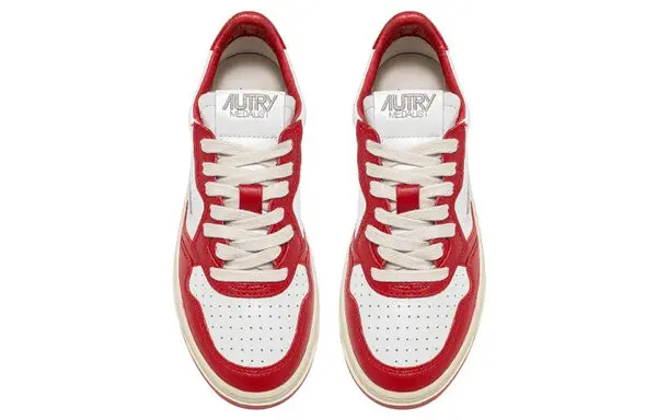 AUTRY Medalist Low Leather Sneakers