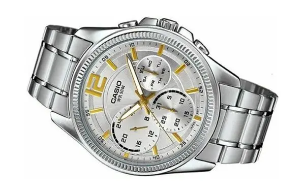 Casio Enticer Series Quartz Analog Watch With Stainless Steel Bracelet