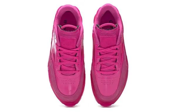 REEBOK X Cardi B Limited Edition Sneaker