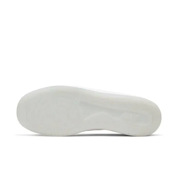 Nike Sky Force 3/4 Sneakers - White/black