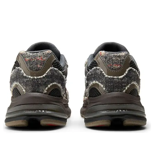 NEW BALANCE X Joe Freshgoods 2010 "hand-me-downs" Sneakers