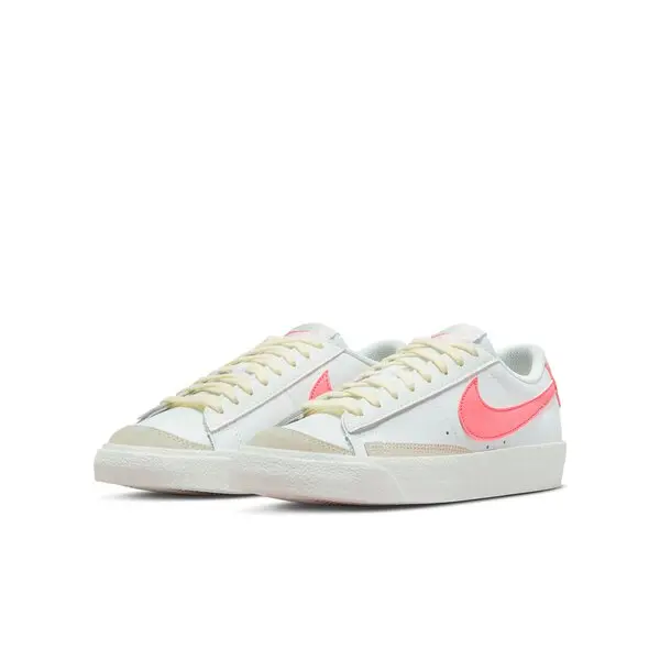 Nike Blazer Low '77 Sneakers - White/pink