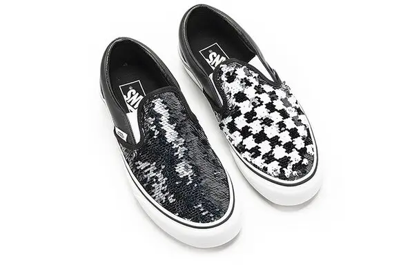 VANS Classic Slip-on Embellished Sequined Sneakers - Black/white