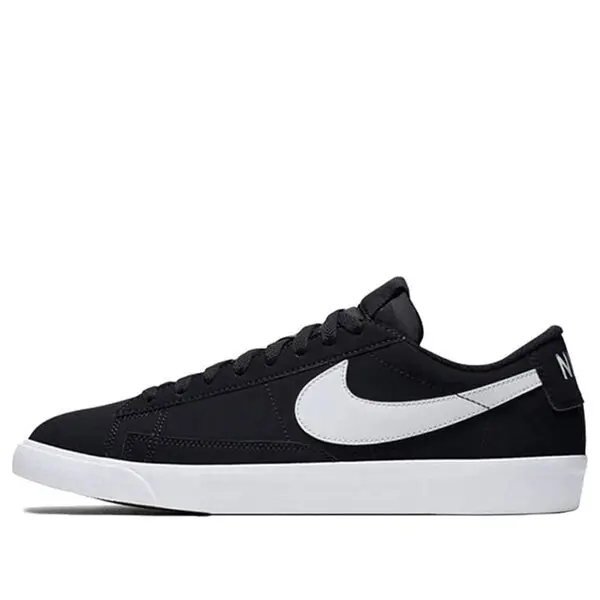 Nike Blazer Low Top Sneakers - Black/white