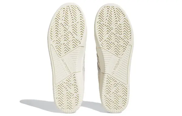 Adidas Tyshawn Low Sneakers