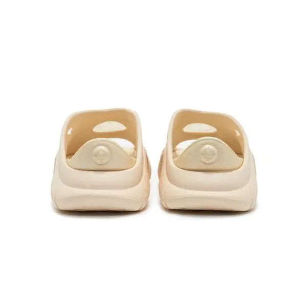 RIGORER Shark Sandals - Cream