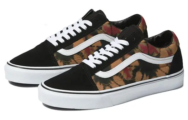 VANS Old Skool Woodland Wash Low Top Sneakers - Default Colorway
