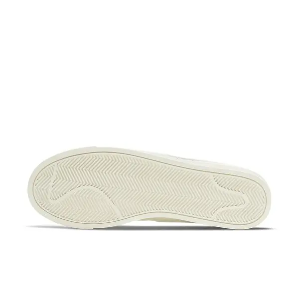 Nike Blazer Low Le "sail