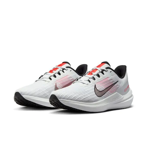 Nike Zoom Winflo Sneakers - White/pink
