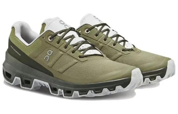On Cloudventure Sneakers