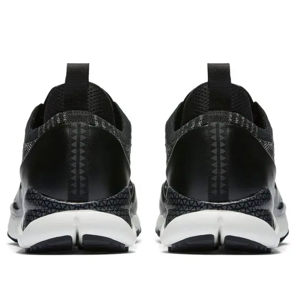 Nike Lupinek Flyknit Low - Black/white