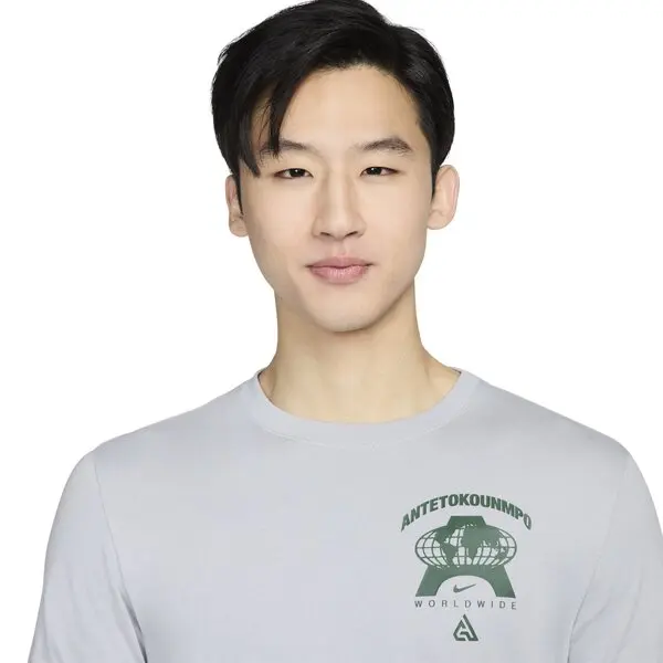 Nike Giannis Graphic T-shirt Asia Sizing - Grey