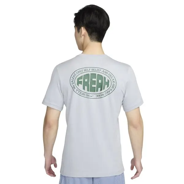 Nike Giannis Graphic T-shirt Asia Sizing - Grey