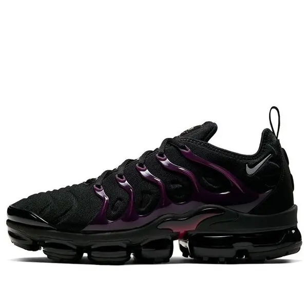 Nike Vapormax Plus Athletic Sneakers - Black