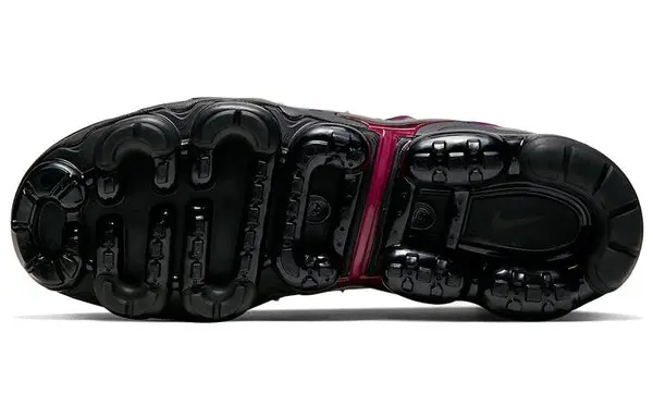 Nike Vapormax Plus Athletic Sneakers - Black