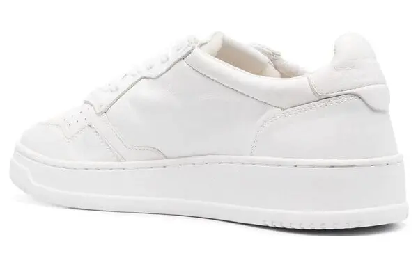 AUTRY Medalist Low Sneakers