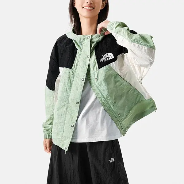 The North Face Mtn Windbreaker Jacket