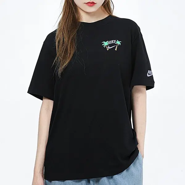 Nike Graphic Tee