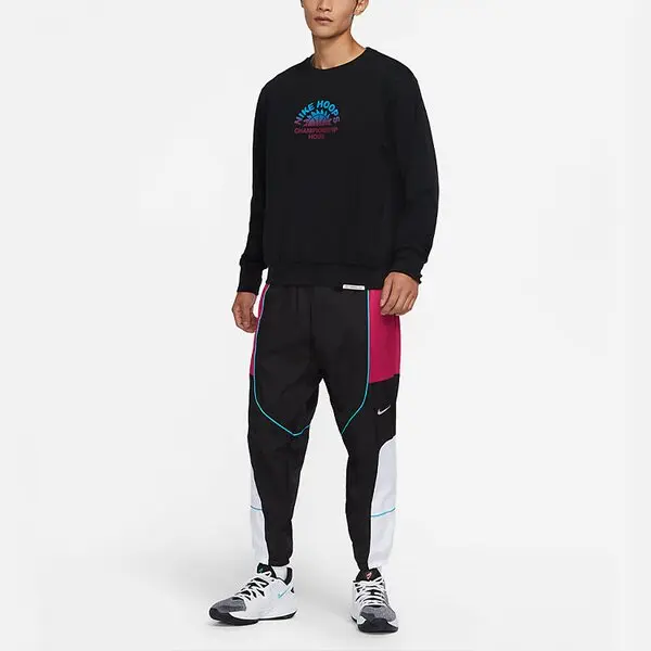 Nike Standard Issue Crewneck Sweatshirt