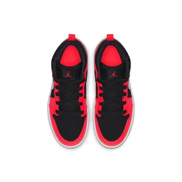 JORDAN 1 Mid "black Infrared 23" Sneakers