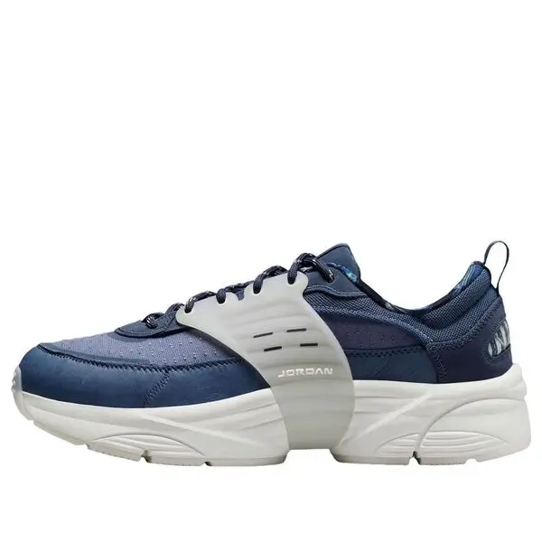 JORDAN Air Trunner O/s Sneakers - Diffused Blue/sail/white