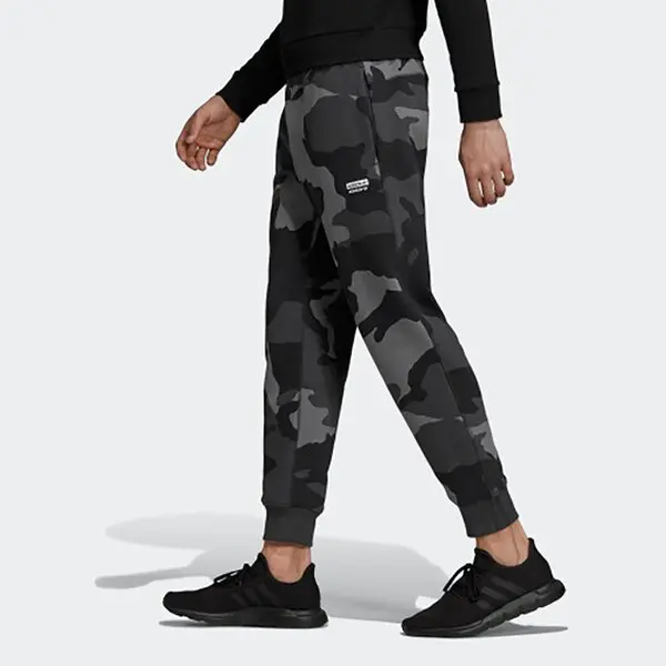 Adidas Originals R.y.v. Camo Sweatpants