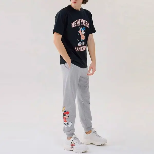 MLB X Disney Mickey Crossover New York Yankees Graphic T-shirt