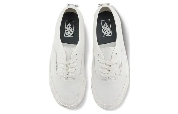 VANS Authentic 44 Lug Dx Metal Hardware Sneakers - Off-white