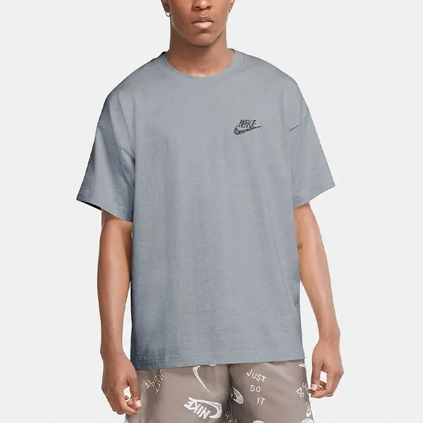 Nike Logo Short Sleeve T-shirt