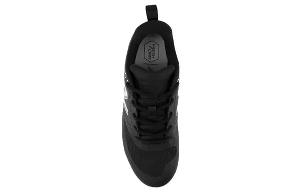 NEW BALANCE Fresh Foam Velo V3 Molded Cleats - Black