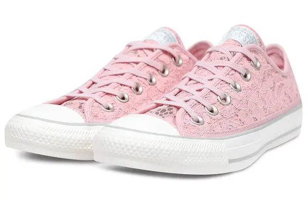CONVERSE Chuck Taylor All Star Low Top Sneakers