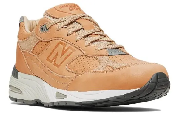 NEW BALANCE 991 Sneakers - Orange/white