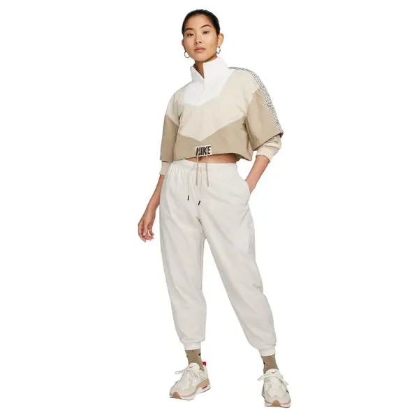 Nike Essential Mid-rise Trousers