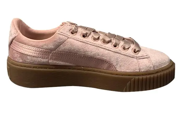 PUMA Suede Platform Sneakers - Pink