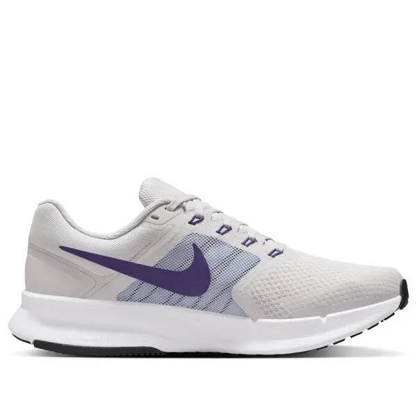 Nike Run Swift 3 Athletic Sneakers