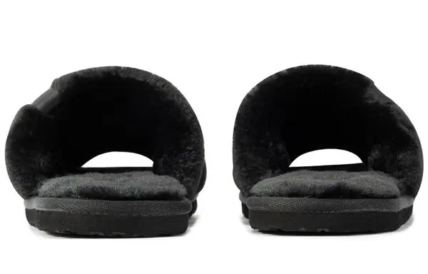 PUMA Fluff Solo Slippers - Default Colorway