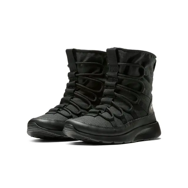 Nike Venture Lace-up Boots