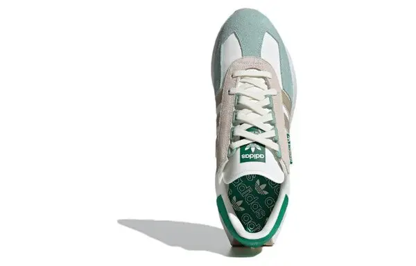 Adidas Retropy E5 Sneakers - Beige/white/green