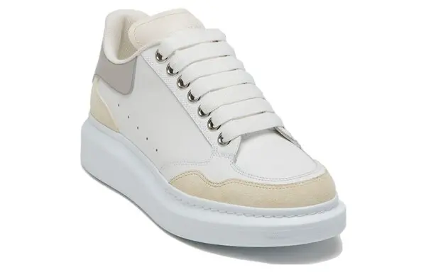 Alexander McQueen Oversized Sneakers - White/vanilla/cement