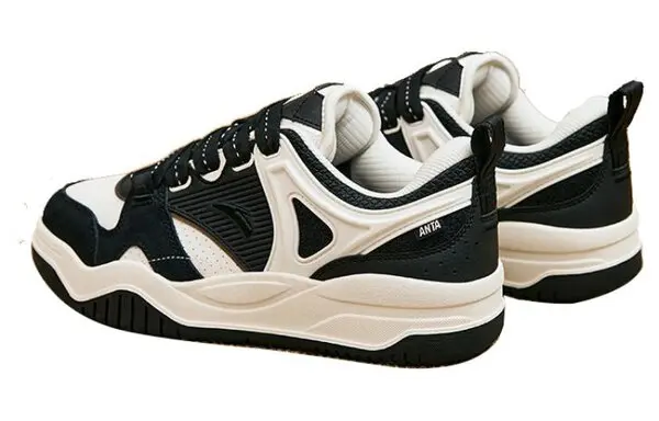 ANTA Pirate Low Sneakers