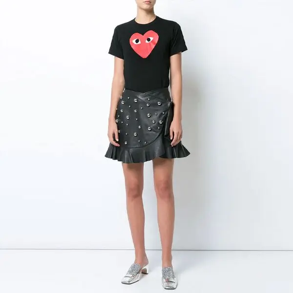 Play Comme Des Garcon T-shirt With Large Red Heart Applique - Black