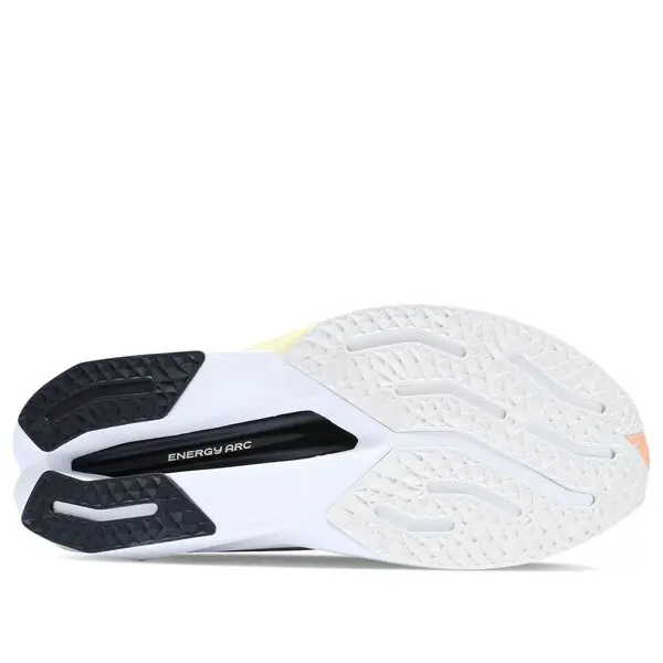 NEW BALANCE Fuelcell Supercomp Trainer V3 - White/orange
