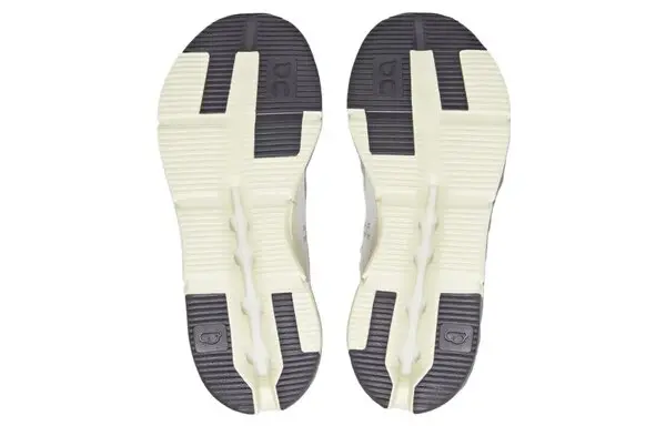 On Cloudnova Sneakers - Undyed/white/seedling